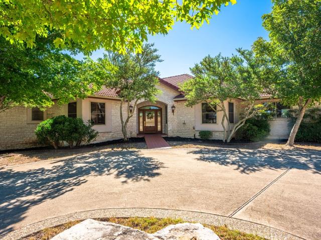 125 Crestline, Kerrville, TX 78028 | MLS #98992