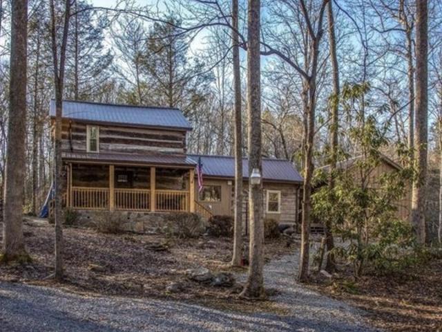 125 Cricket Hollow Rd, Cosby, TN 37722