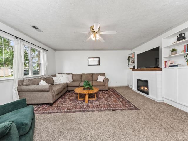 125 Amber Way