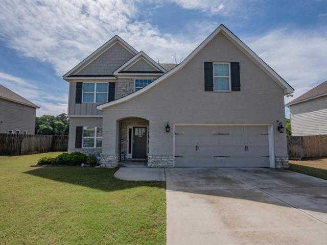 125 Amberley Ct, Kathleen, GA 31047