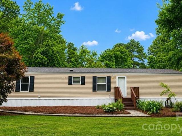 125 and 139 Farthing Dr, Lancaster, SC 29720