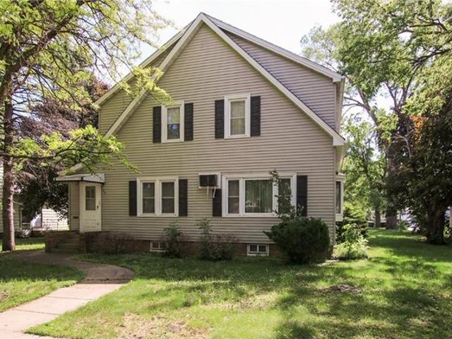 125 Adams St SE, Hutchinson, MN 55350