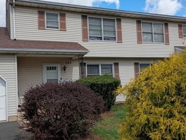 125 Alcorne St, Franklin Twp, NJ 08873