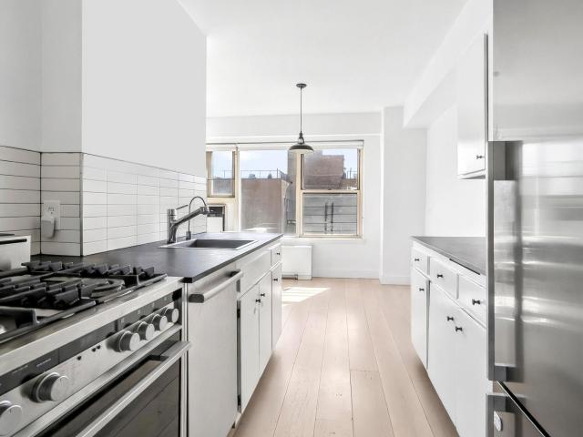 125 ASHLAND Place 12A