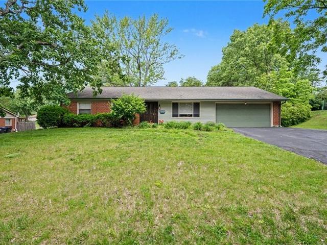 125 Boyce Rd, Centerville, OH 45458