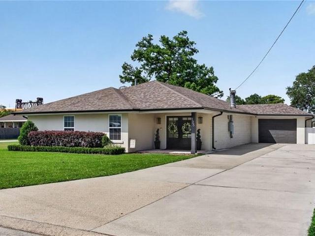 125 Beta St, Belle Chasse, LA 70037