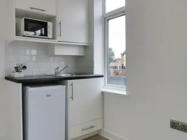 125 Bellegrove Road, Belle Grove, London, DA16 3QS, United Kingdom | 1 bed apartment for rent #166486371 | Rentberry