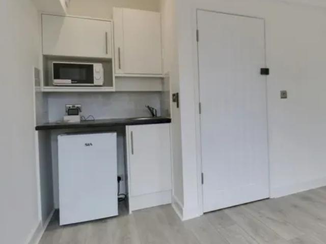 125 Bellegrove Road, Belle Grove, London, DA16 3QS, United Kingdom | Room for rent #166512449 | Rentberry