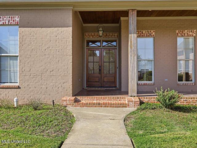 125 Bradshaw Crossing