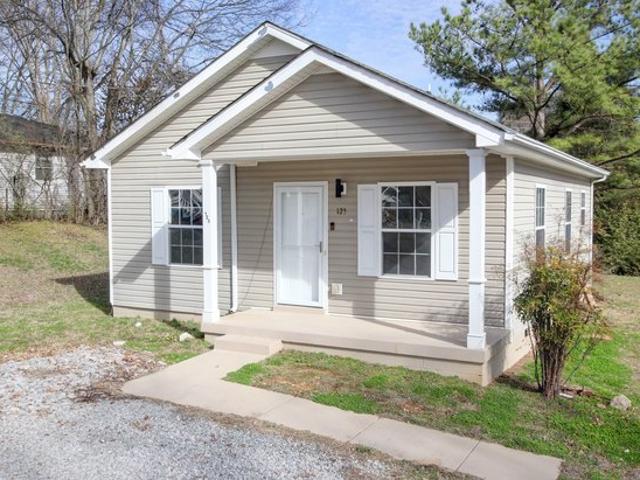 125 Brooks Aly, Clarksville, TN 37040