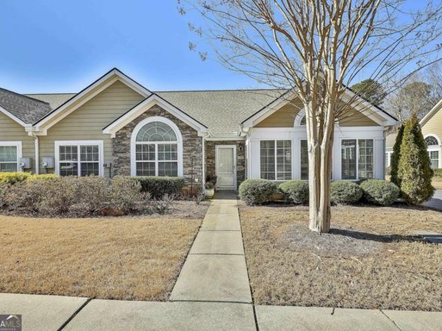 125 Butterton Ct, Fayetteville, GA 30214