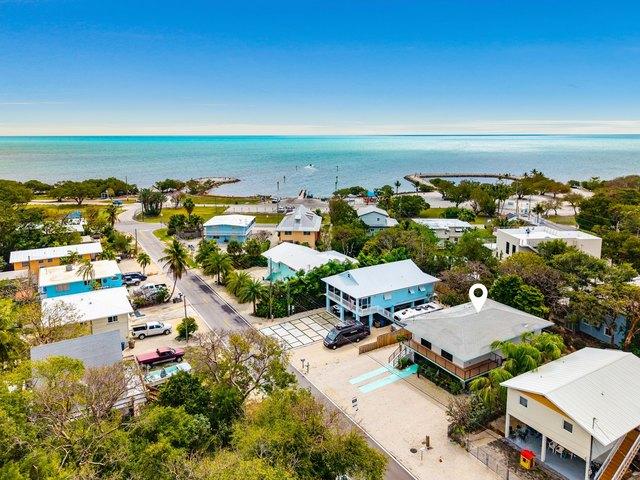 125 Dove Lake Dr, Tavernier, FL 33070