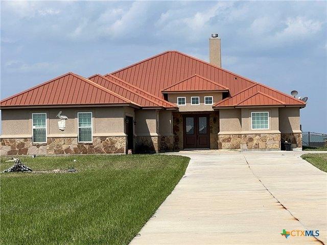 125 Dockside Dr, Rockport, TX 78382