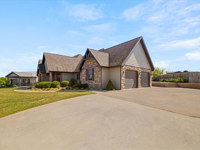 125 Doering Circle