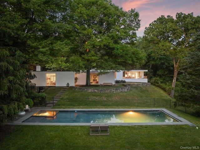 125 Davids Hill Rd, Bedford Hills, NY 10507
