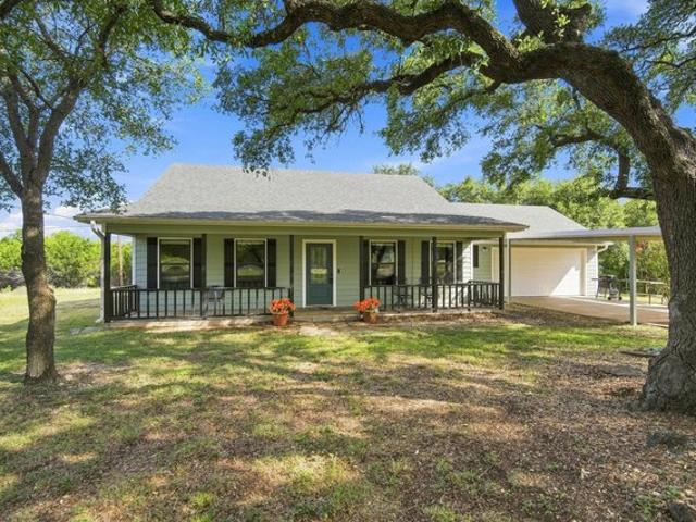 125 Deer Shadow Cir, Whitney, TX 76692