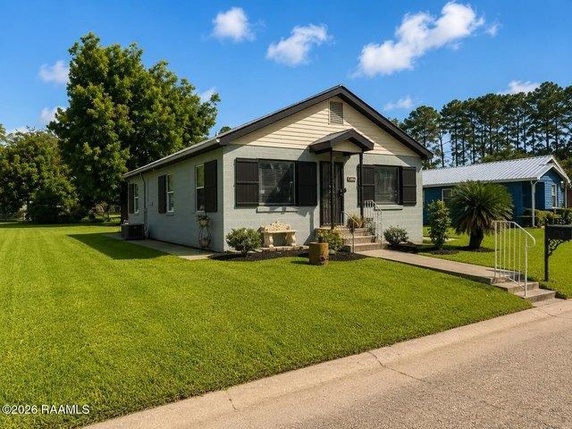 125 Delasalle Dr, New Iberia, LA 70560