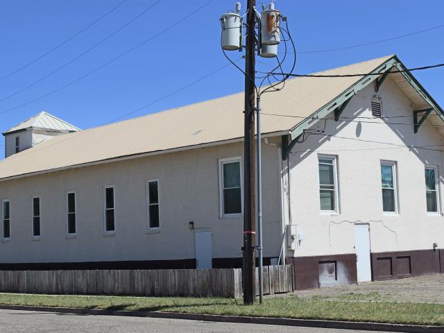 125 E 2nd St