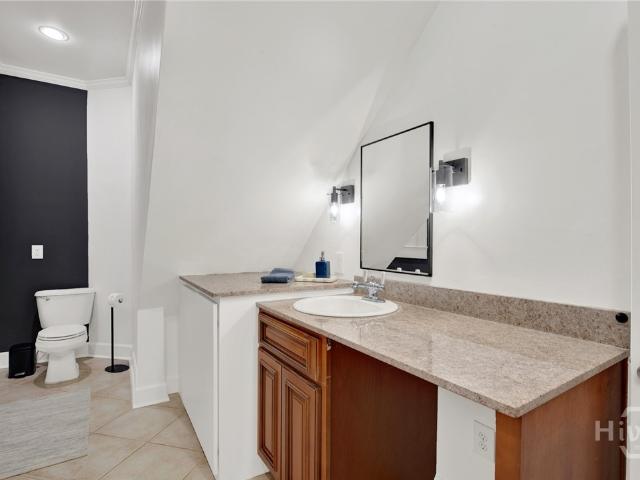125 E Broad St, Unit 2D, Savannah, GA 31401 | MLS #SA338677