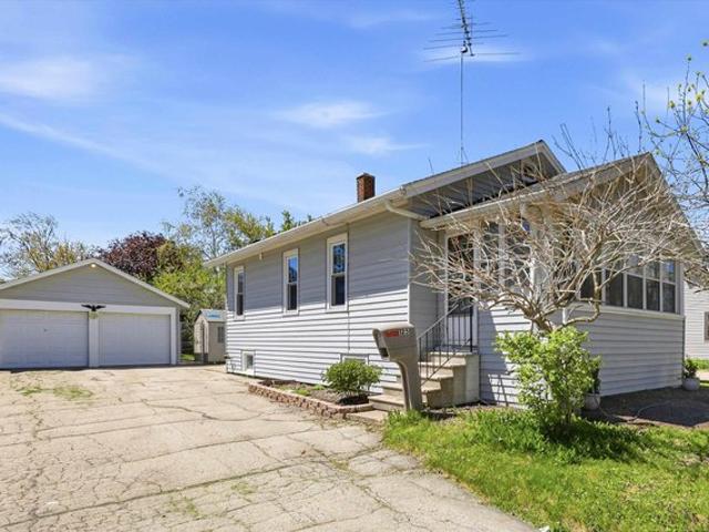 125 E Coolidge Ave, Appleton, WI 54915