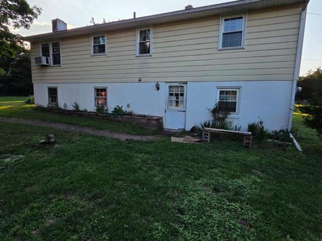 125 E Dark Hollow Road