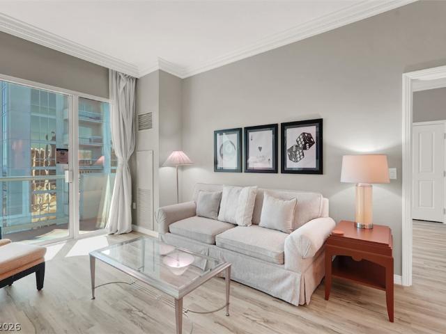 125 E Harmon Avenue 2902