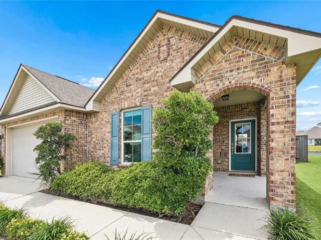 125 E Lake Court