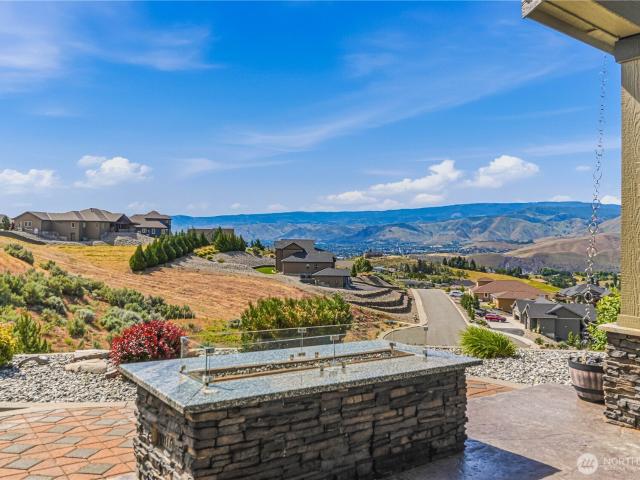 125 E Mountain Brook Lane