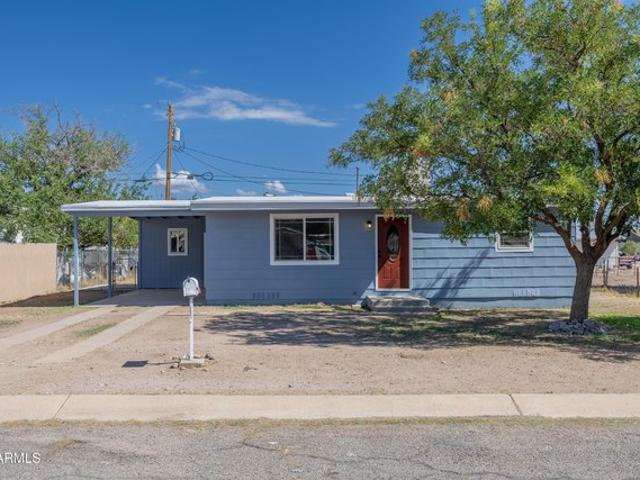 125 E Navajo St, Huachuca City, AZ 85616