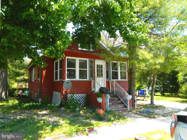 125 E Revere Avenue