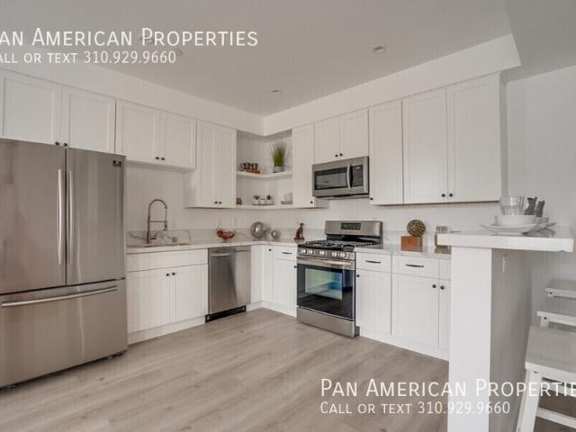 125 E. Spruce Ave 3 beds, 3 full baths