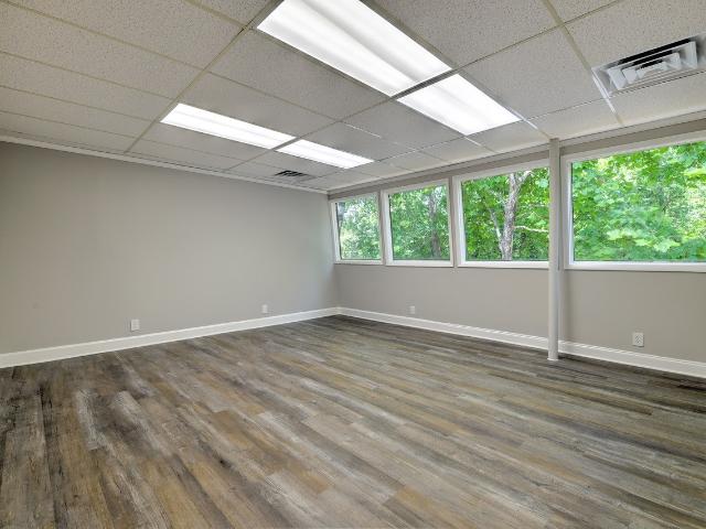 125 Enon Springs Rd E
