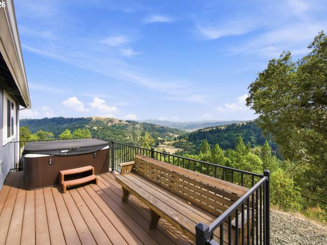 125 eagle dr