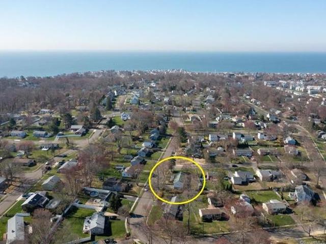 125 Easy St, Milford, CT 06460 in Milford, Connecticut