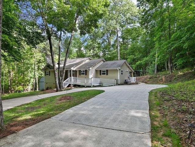 125 Focal Ct, Ellijay, GA 30540