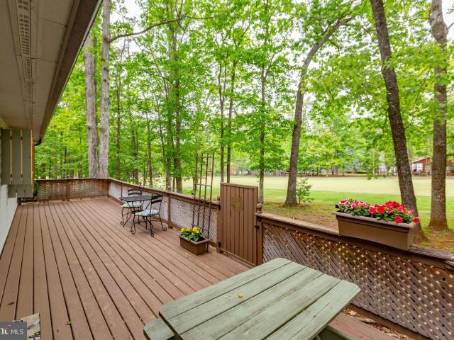 125 Fairway Dr, Locust Grove, VA 22508 | MLS #VAOR2013 | Compass