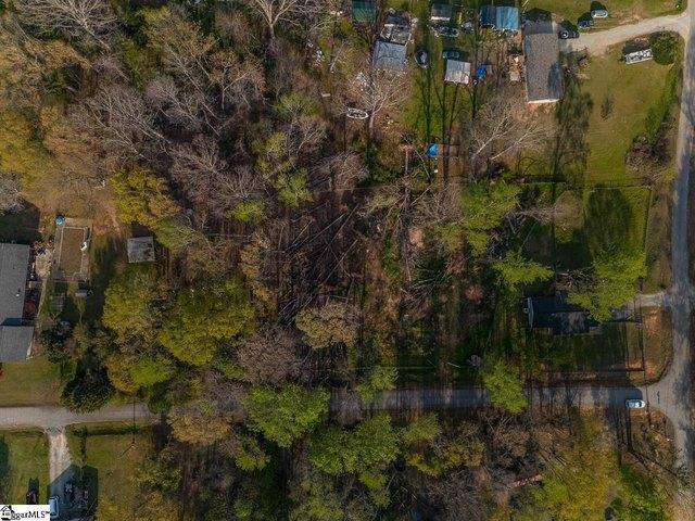 125 Fall St, Woodruff, SC 29388