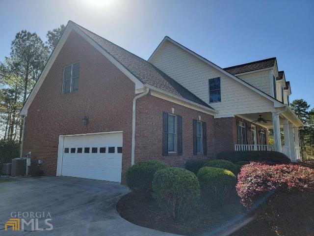 125 Farmington Drive