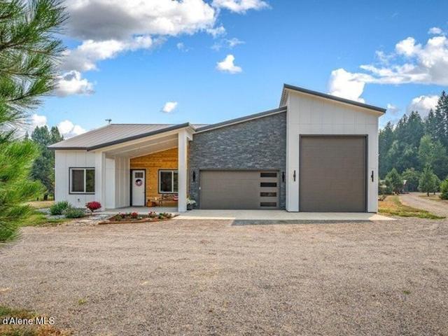 125 Ferry Rd, Sagle, ID 83860