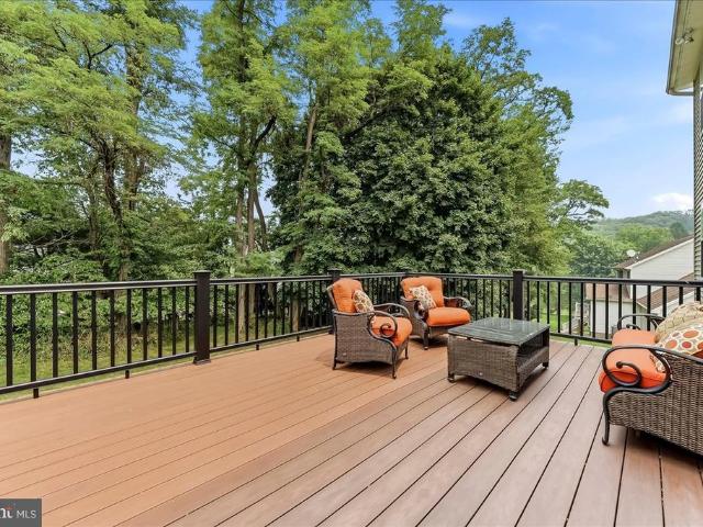 125 Fieldstone Court