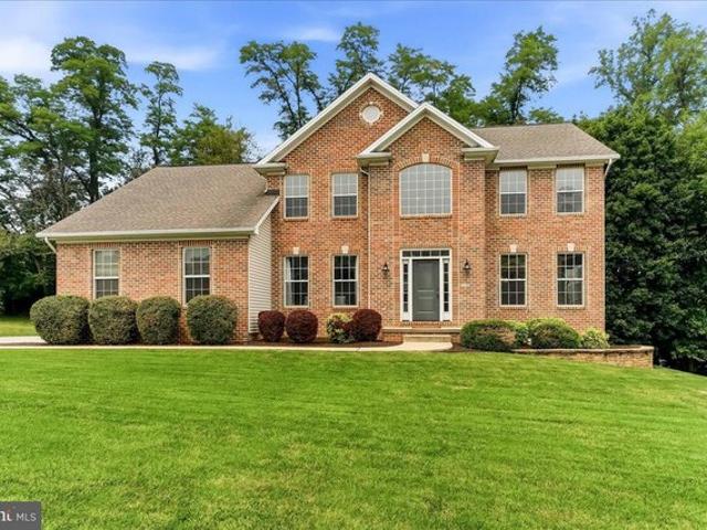 125 Fieldstone Ct, York, PA 17402