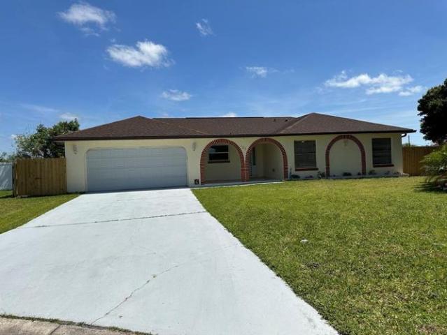 125 Floral Ct Kissimmee, Kissimmee, FL 34743