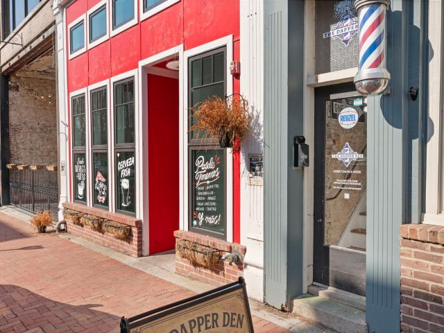 125 Franklin St