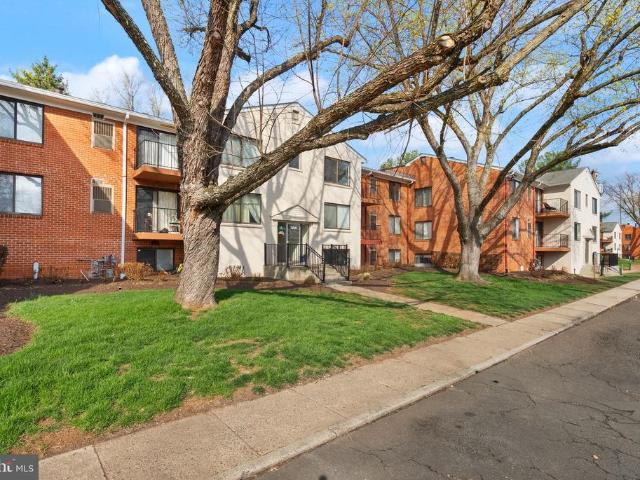 125 K Clubhouse Drive SW # 11