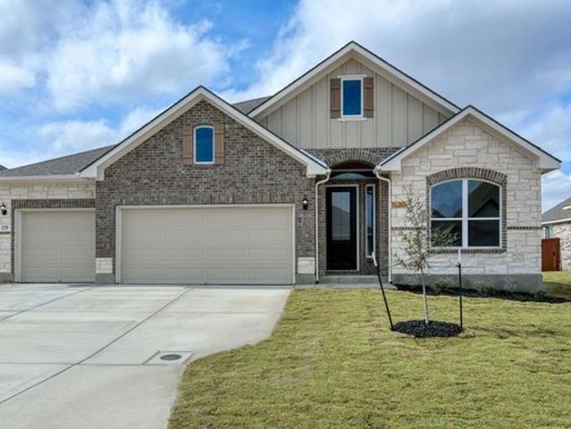 125 Katie Ct, Castroville, TX 78009