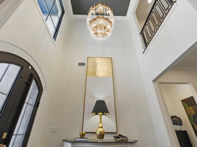 125 Hallen Lane