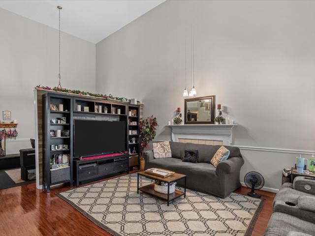 125 Hammond Place Circle