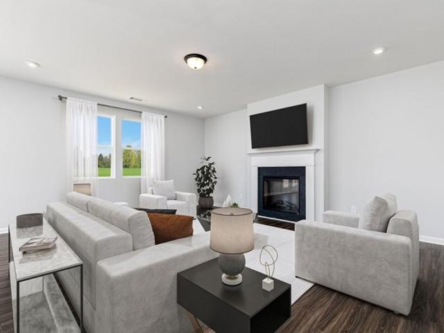125 Harling Ct, Fountain Inn, SC 29644