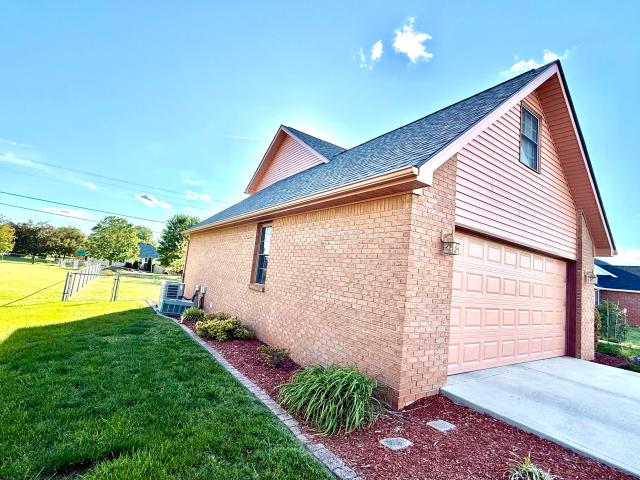 125 Hidden Loop Drive