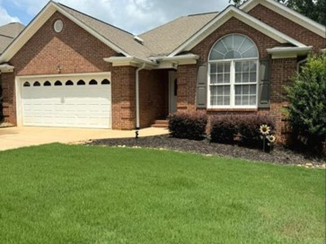 125 Hidden Ridge Dr, Spartanburg, SC 29301